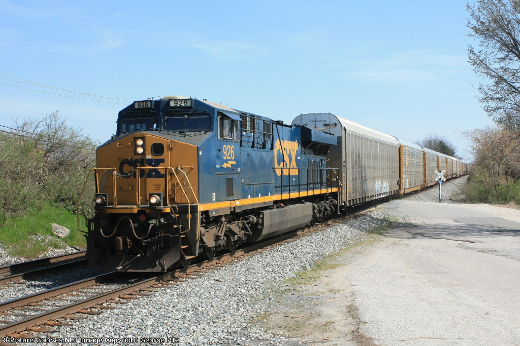 CSX 926 and train Q217